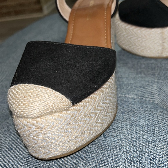 Victoria Adames | Shoes | Nwot Victoria Adames Platform Sandals Size 8 ...